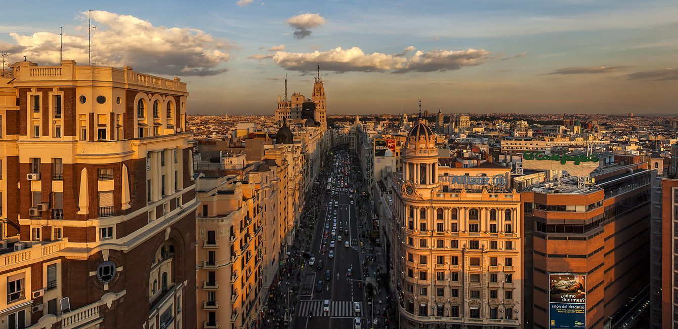 Vistas 360º desde el Edificio Capitol en la Gran Vía de Madrid - Living ...